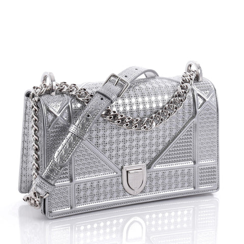 Buy Christian Dior Diorama Flap Bag Cannage Embossed 2593301